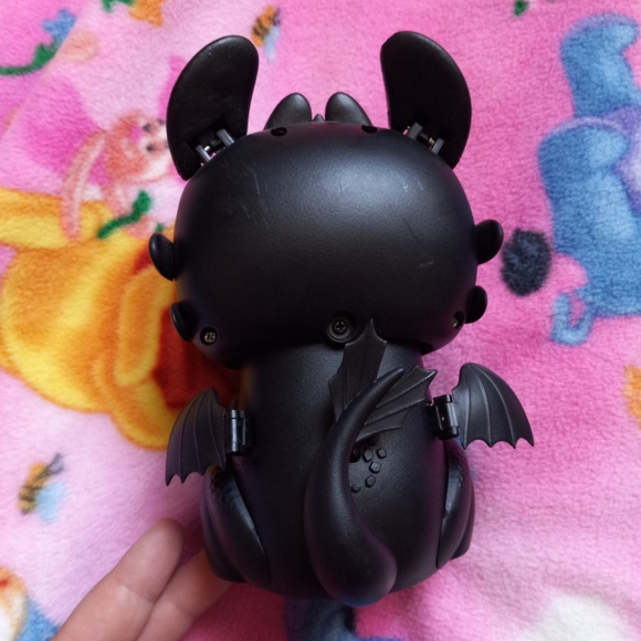 Toys | Dreamworks Dragon Interactive Flying Toothless With Lights And ...